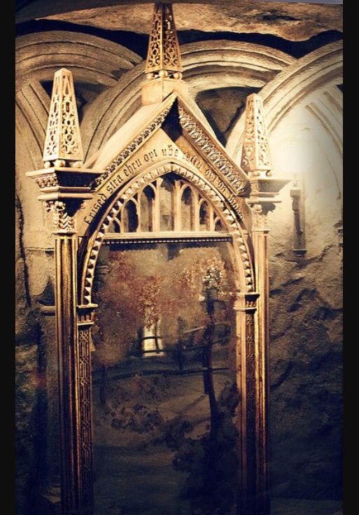 What Written On The Mirror Of Erised at Lola Goll blog