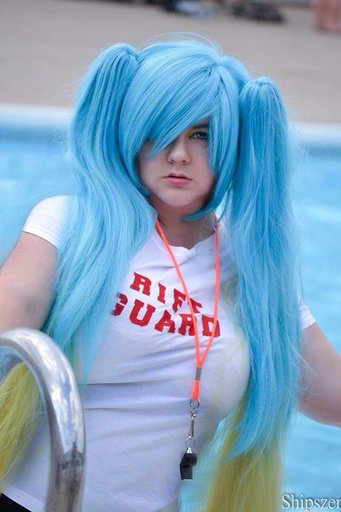 Pool Party Sona Wiki Cosplay Amino