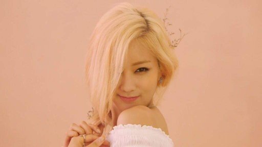 Yoon Bomi Wiki •k Pop• Amino