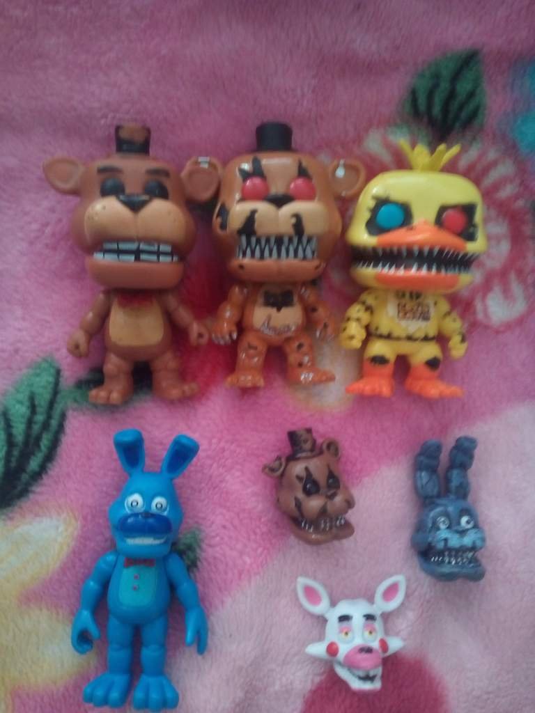 Эх, это все мои игрушки на тему ФНаФ | FNaF Amino [RUS] Amino