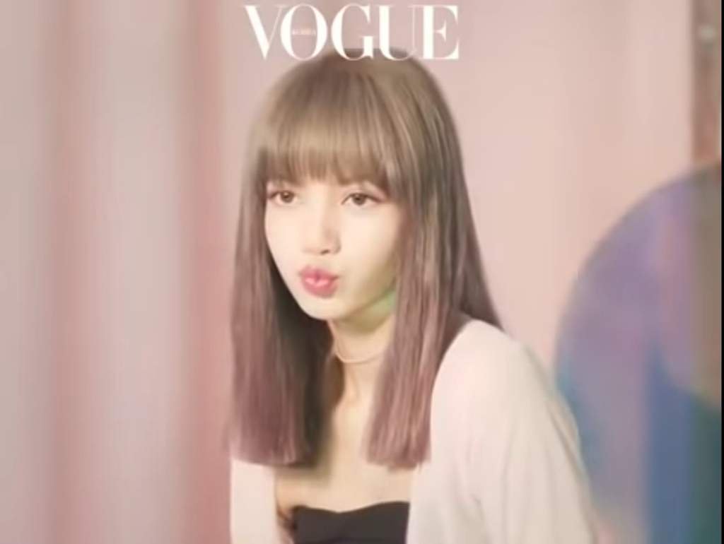 Lisa Blink 블링크 Amino