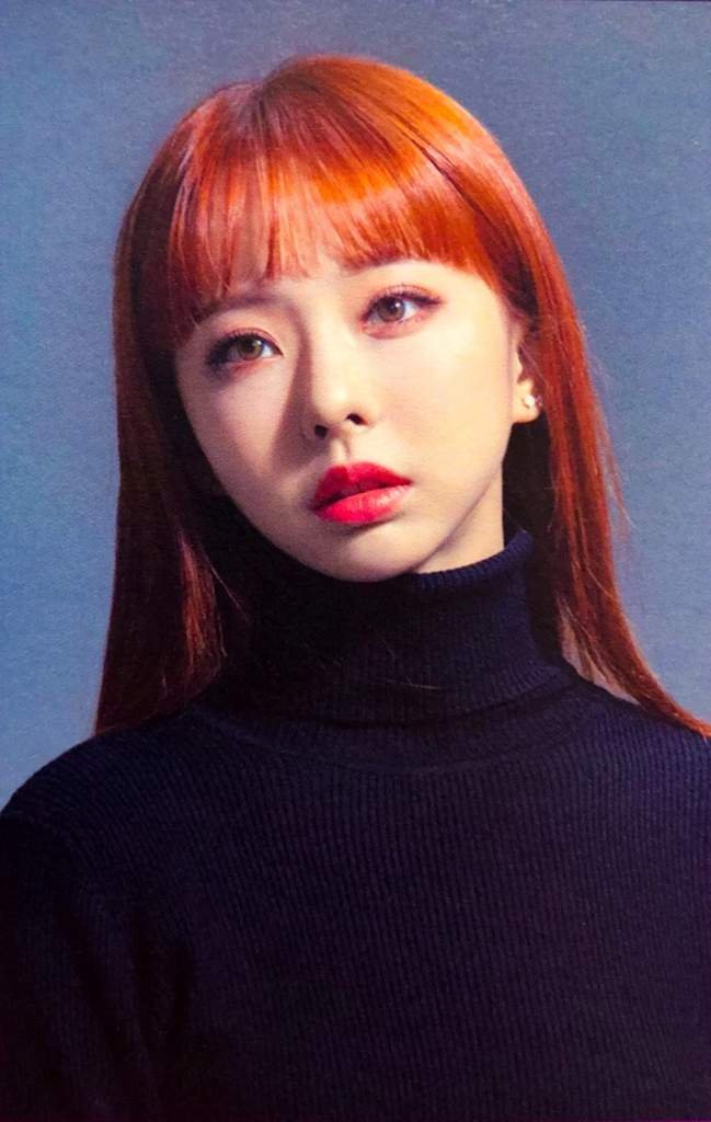 𝒗𝒊𝒗𝒊 | Wiki | LOONA (LOOΠΔ) en Español 🌙 Amino