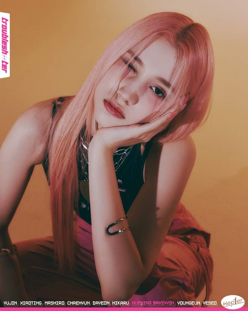 concept-photo-k-huening-bahiyyih-kep1er-amino