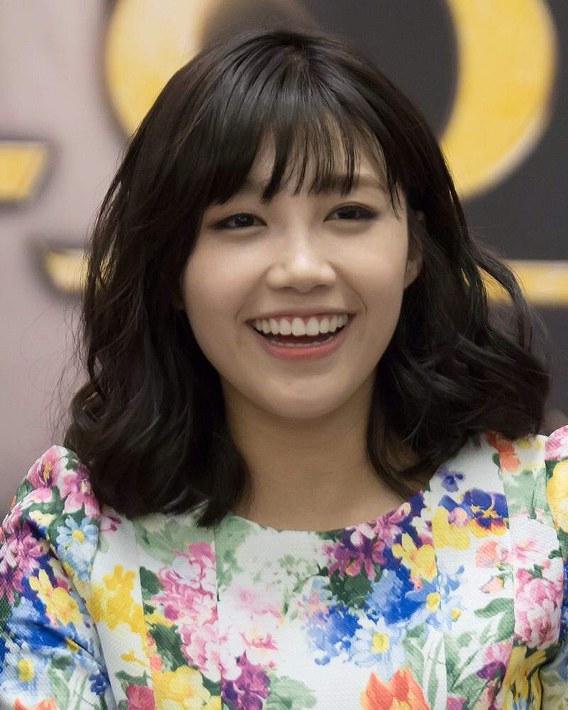 10 Fave Female Idols Short Hair K Pop Amino