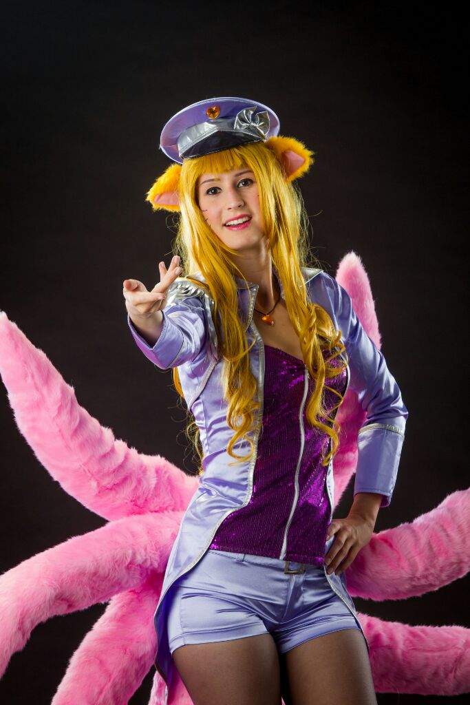 Popstar Ahri Wiki Cosplay Amino
