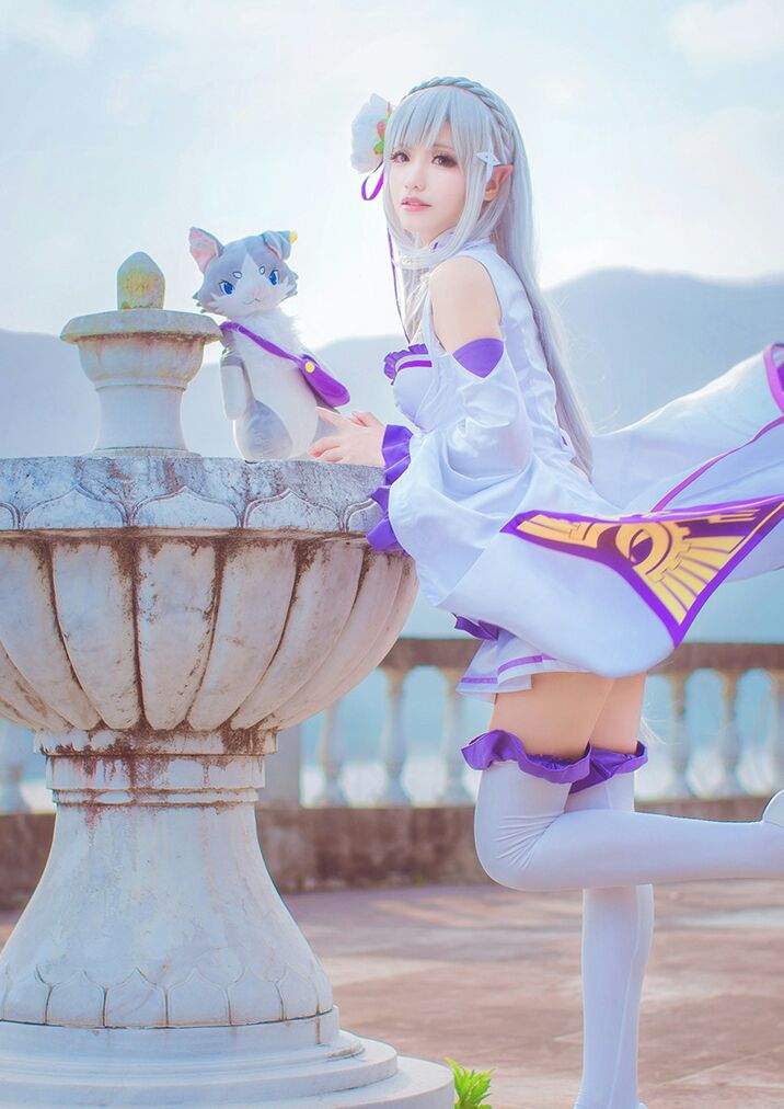 Emilia Rezero Cosplay 😍👌 Anime Amino