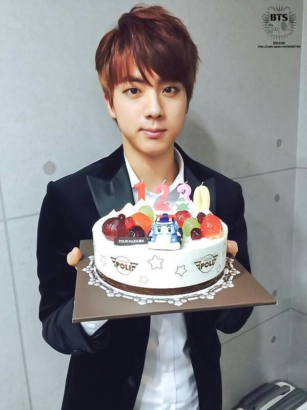 Feliz Cumpleaños Jin!!! | Jin Oficial Amino