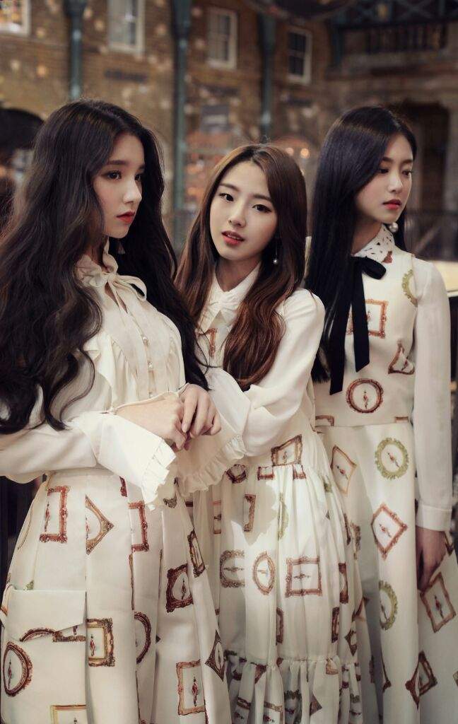 Loona Apresenta O Novo Membro Yeo Jin Mv ‘kiss Later ° Kperfect Girls ° Amino