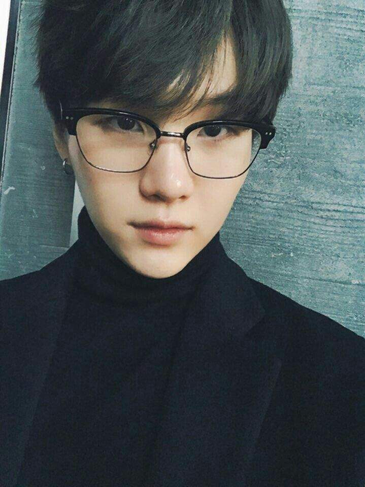 Suga Selca Day 30 Day Bias Challenge Day 2 Genius Yoongi Amino