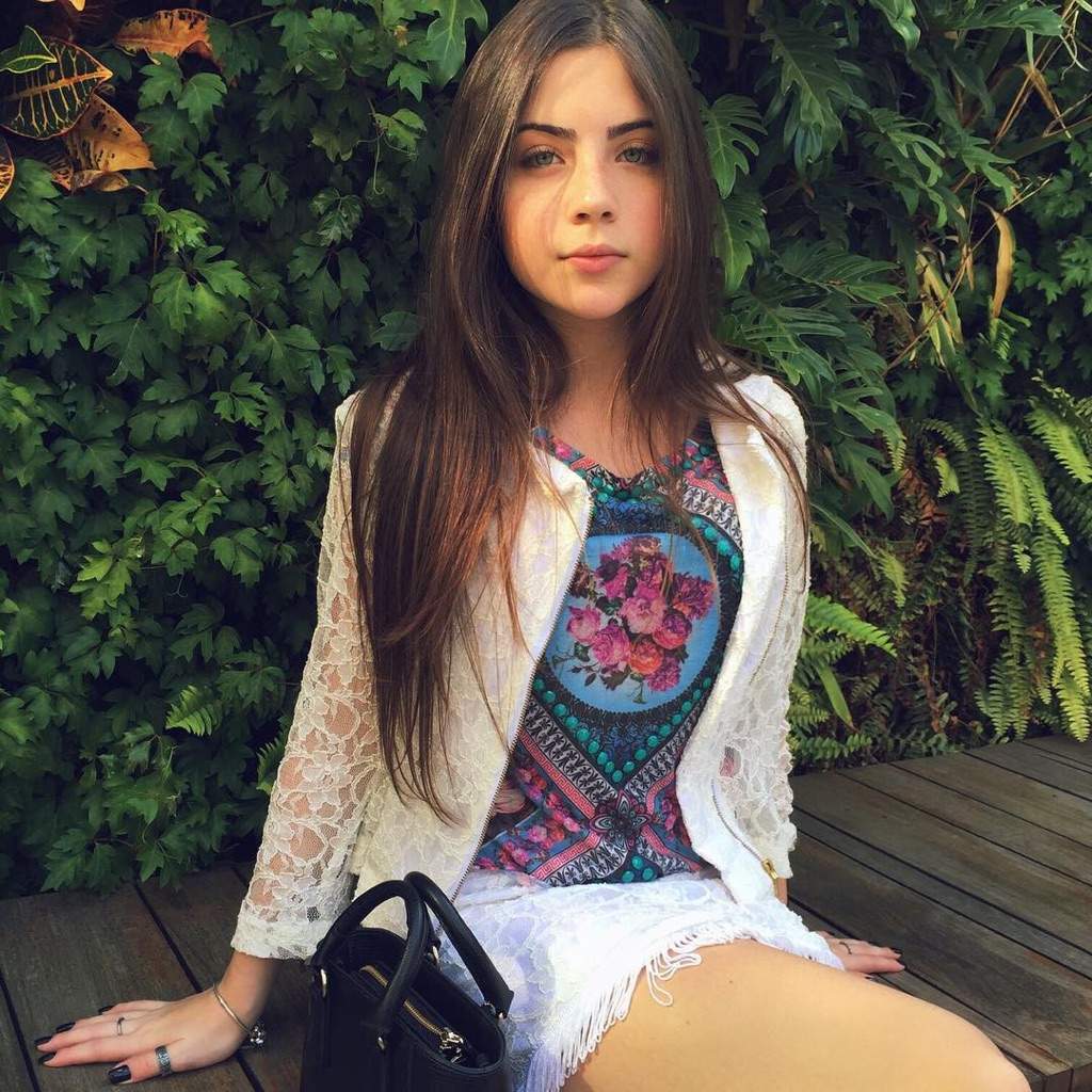 Alice Fields Dilaurentis Wiki Secrets Sons Amino