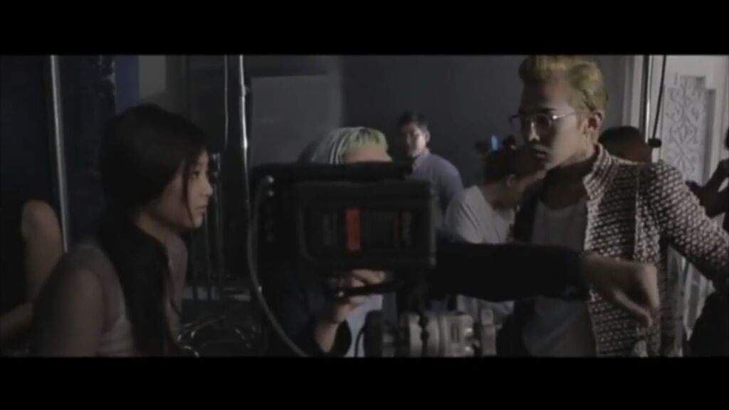 G Dragon And Jennie Kim Behind The Scene Blink 블링크 Amino