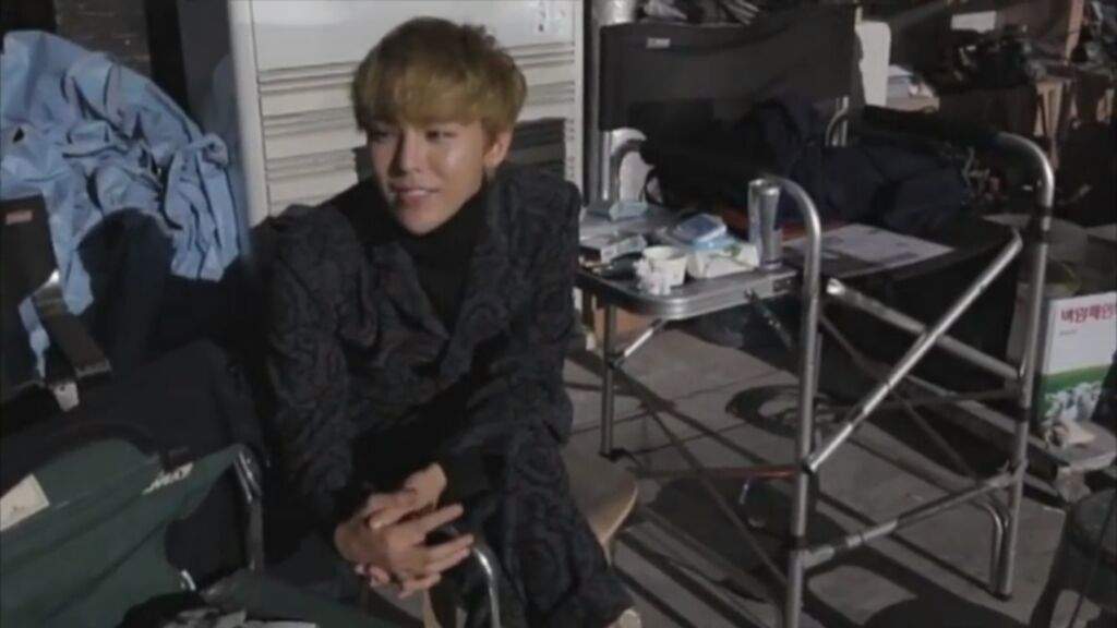 G Dragon And Jennie Kim Behind The Scene Blink 블링크 Amino