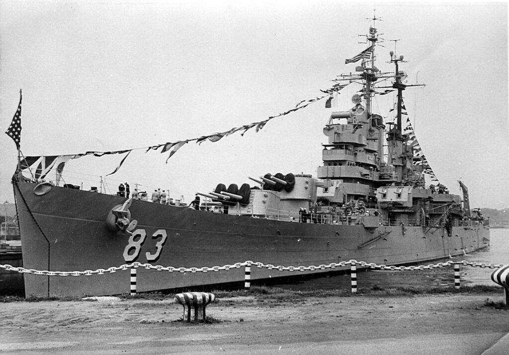 Cleveland Class Cruiser Wiki Military Amino Amino