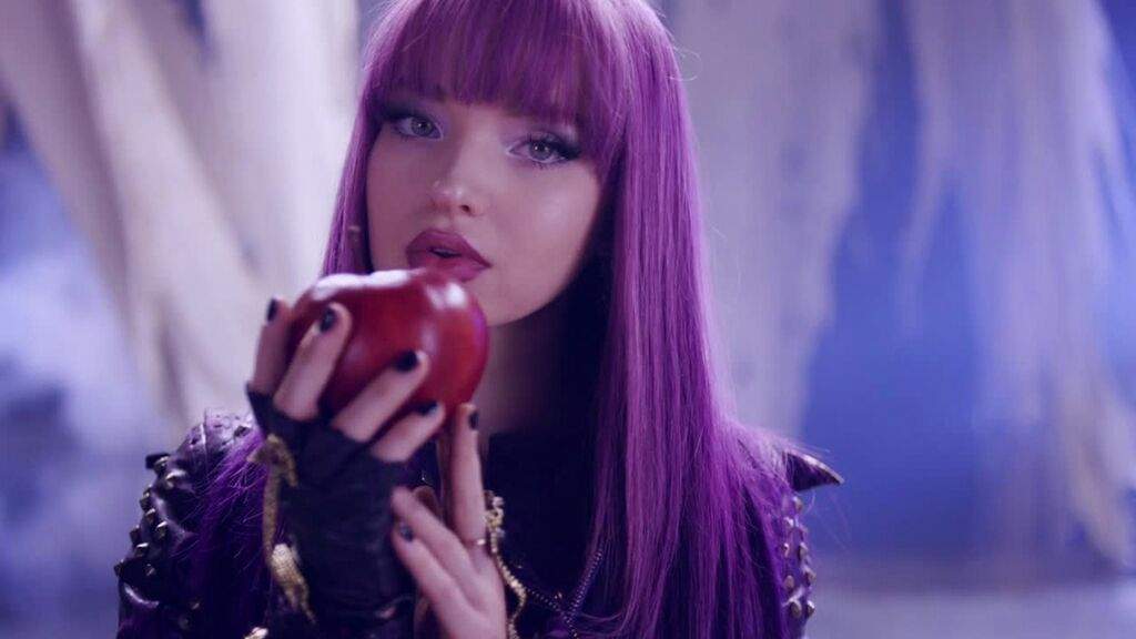 Mal Daughter Of Maleficent Wiki Disney Villains Amino Amino