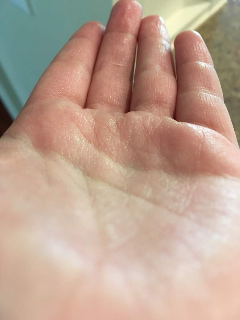 My Butter Slime Is Leaving A Sticky Residue On My Hands Help Slime