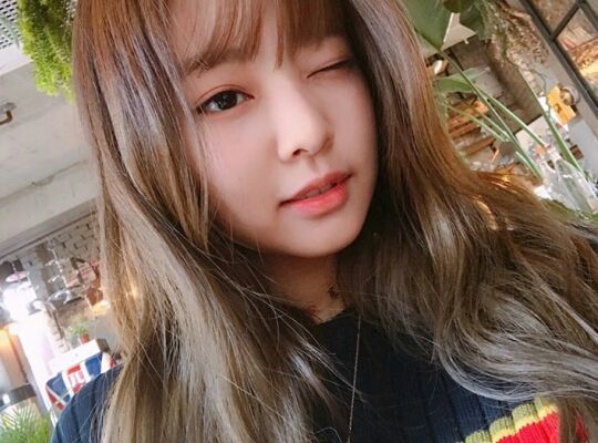 Jennie Kim Amazing Selcas Blink 블링크 Amino
