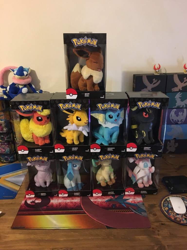 My Eeveelution Plush Collection Pokémon Amino