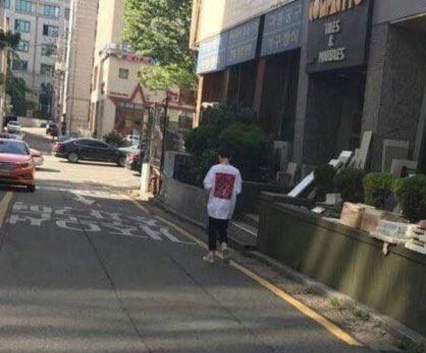 Bang Shihyuk Preparing New Boy Group + BigHit Newest Trainees Spotted ... Bang Shihyuk Preparing New Boy Group + BigHit Newest Trainees Spotted ...