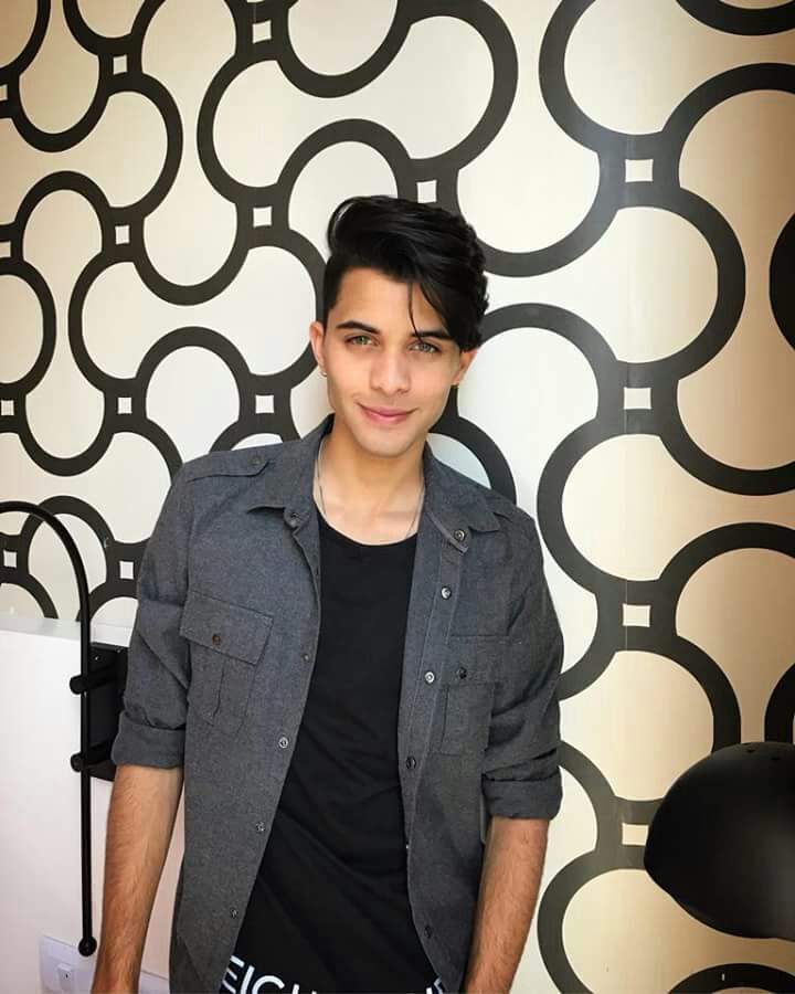 Erick Brian Colón Wiki Love Cnco Amino