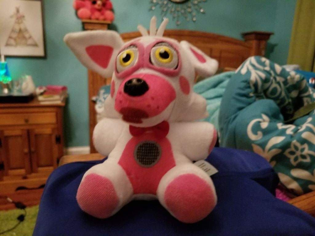 Guess Who Got A Fnaf Sister Location Funtime Foxy Five Nights At Freddys Amino