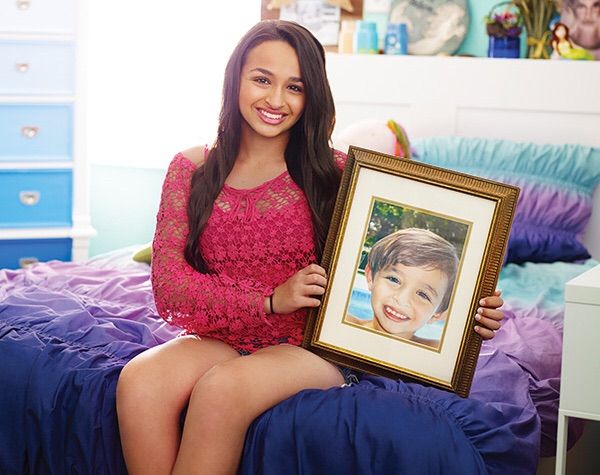 Jazz Jennings Wiki Lgbt Amino