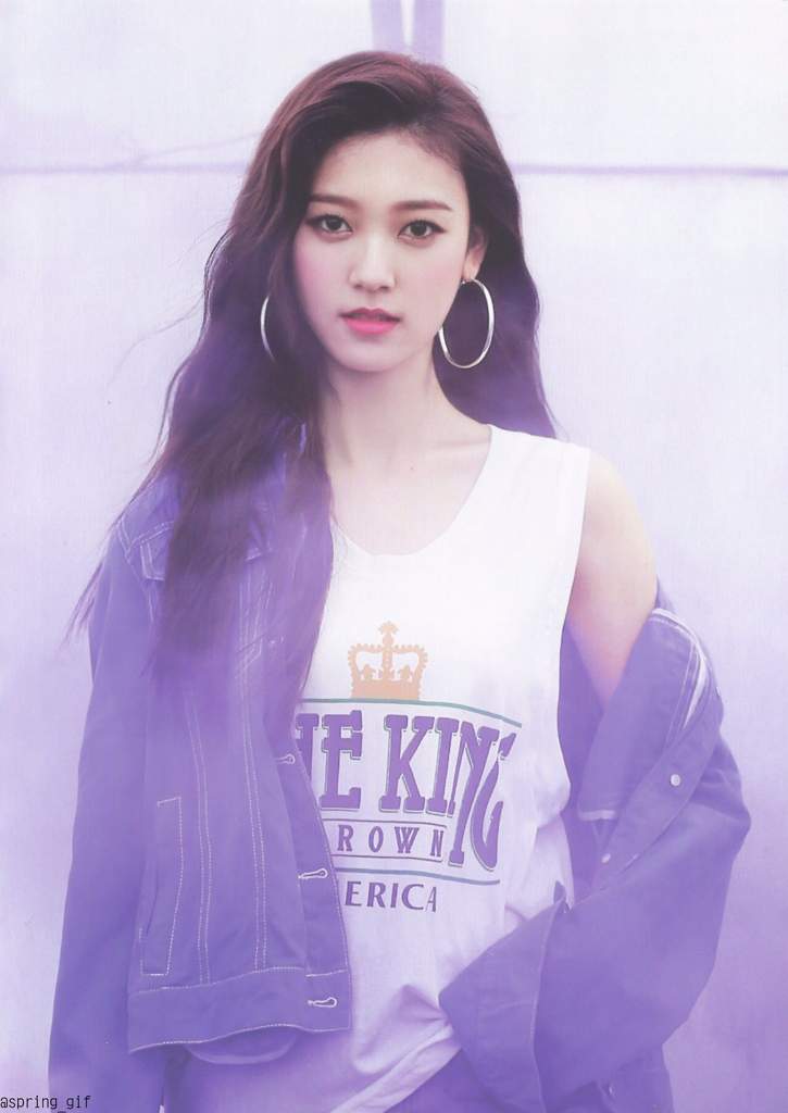 10 reasons to stan loona | LOOΠΔ Amino Amino