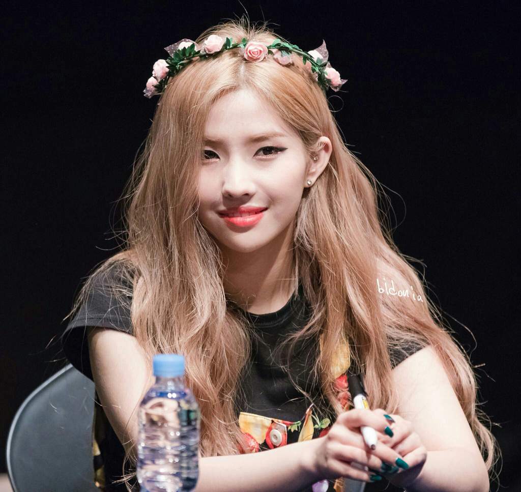 180622🔹 Фотографии Соен с фансайна в Соннаме | (G)I-DLE CUBE Amino