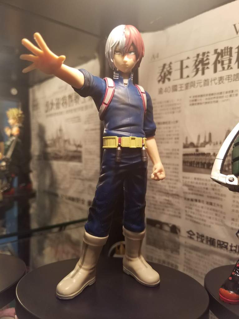 Shoto, Bakugo, & Deku Figures. My new favorite things ever(: | My Hero ... Shoto, Bakugo, & Deku Figures. My new favorite things ever(: | My Hero ...