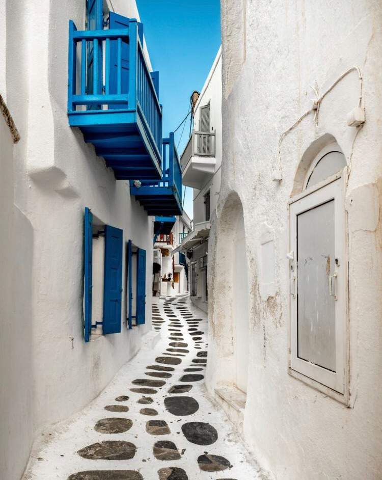 Lgbtq Community In Ancient And Modern Greece Lgbt Amino