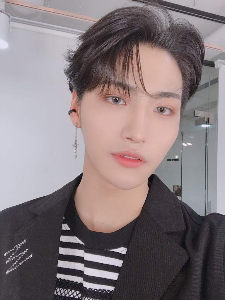 💞Happy birthday Seonghwa | ATEEZ 에이티즈 AMINO Amino