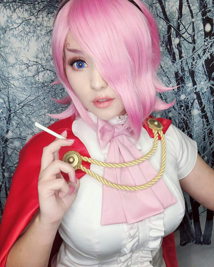 Cosplay Vinsmoke Reiju •anime• Amino